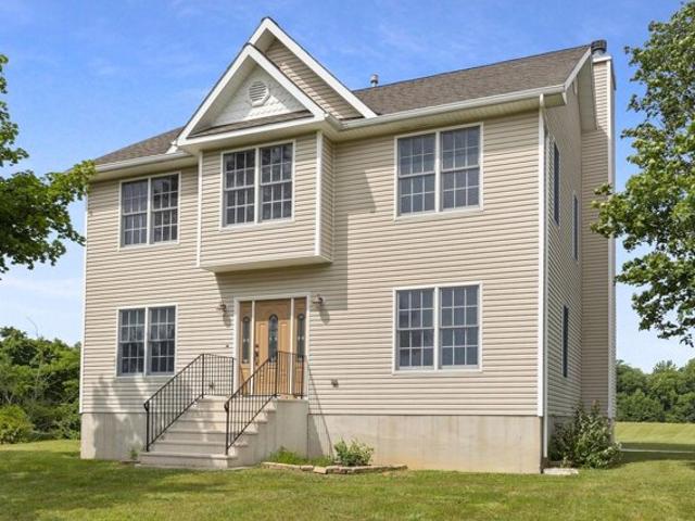 Windsor Rd, Robbinsville, Home For Sale