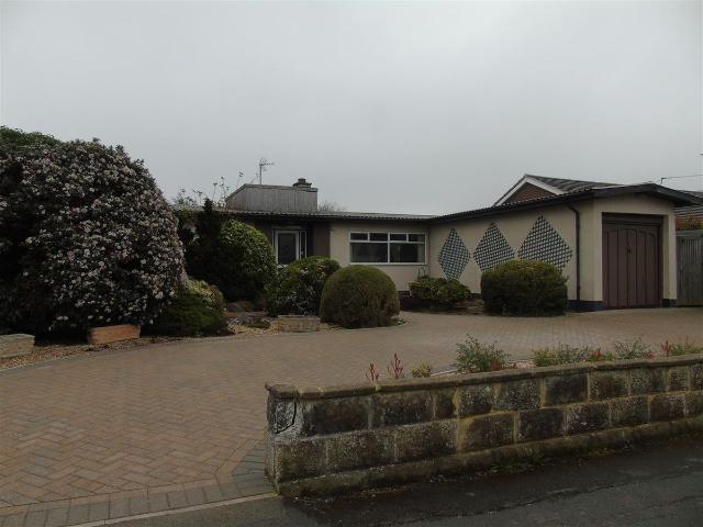 Windsor Road, Aylesbury HP21, 3 bed bungalow to rent, £1,850 pcm | PrimeLocation