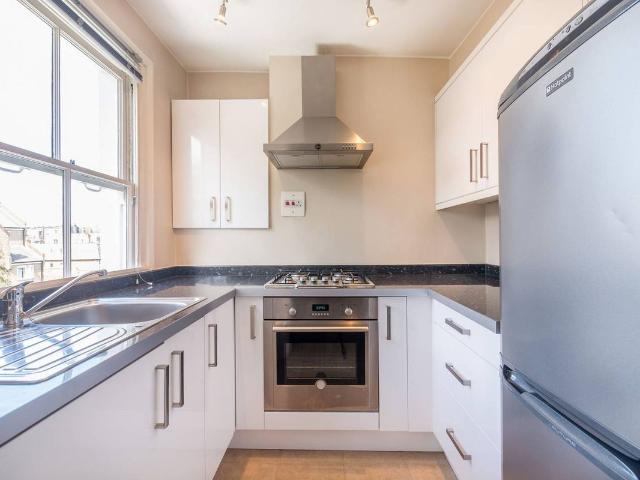 Windsor Road, Ealing, London W5, 2 bed flat to rent, £3,500 pcm | PrimeLocation