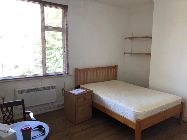 Windsor Road, Ealing W5, Studio to rent, £1,300 pcm | PrimeLocation