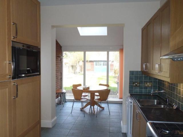 Windsor Road, London N3, 4 bed semi detached house to rent, £3,750 pcm | PrimeLocation
