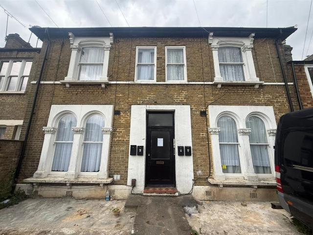 Windsor Road, London E7, 1 bed flat to rent, £1,500 pcm | PrimeLocation