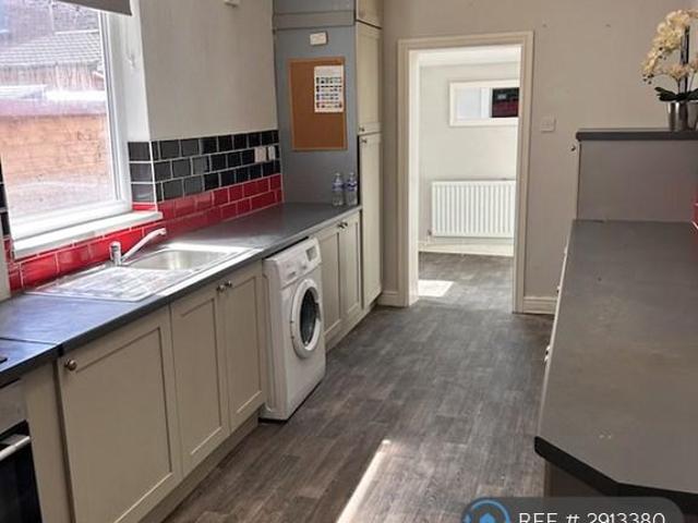 Windsor Road, Manchester, M43 4 bed terraced house to rent £1,380 pcm £318 pw