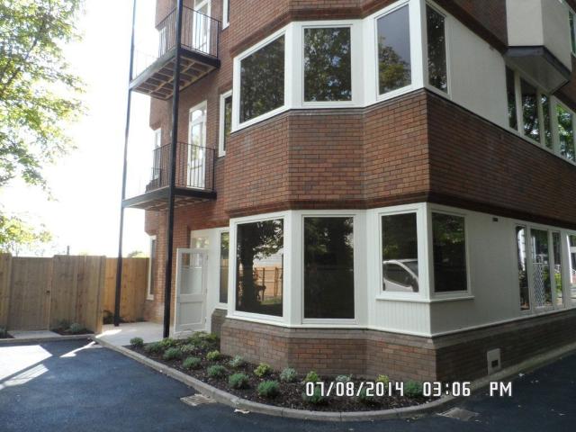 Windsor Road, Slough SL1, 2 bed flat to rent, £1,400 pcm | PrimeLocation