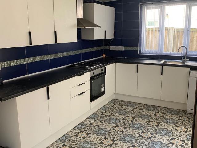 Windsor Road, Prescot L35 4 bed detached house to rent £1,795 pcm £414 pw