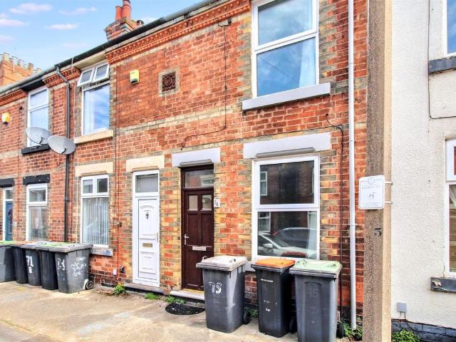 Windsor Street, Beeston NG9, 2 bed terraced house to rent, £975 pcm | PrimeLocation