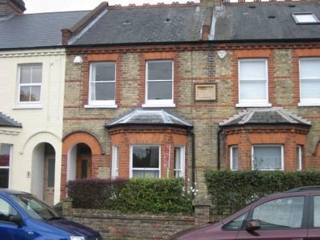 WINDSOR, SPRINGFIELD ROAD 3 bed house to rent £2,495 pcm £576 pw