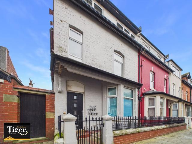 Windsor Terrace, Fleetwood FY7, Studio to rent, £475 pcm | PrimeLocation