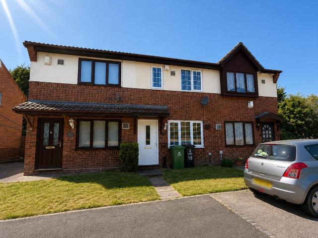 Windsor Walk, Darlaston, Wednesbury WS10, 2 bed terraced house to rent, £950 pcm | PrimeLocation