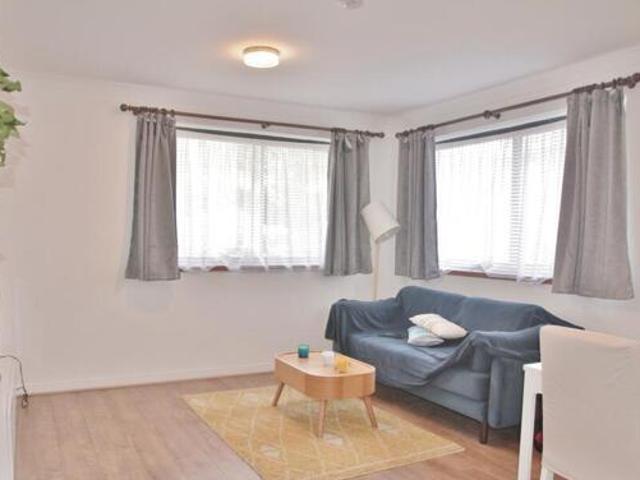 Windsor Way, Brook Green, 1 Bedroom Apartment