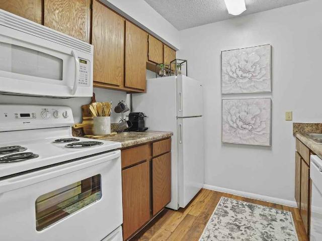 Windsail Apartments 2 Bedroom Apartment for Rent at 9808 E 73rd St, Tulsa, OK 74133