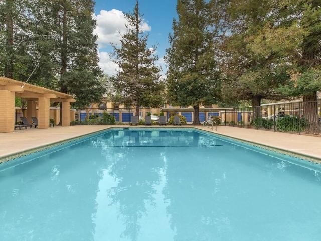 Windscape Apartments 2 Bedroom Apartment for Rent at 373 W Nees Ave, Fresno, CA 93711