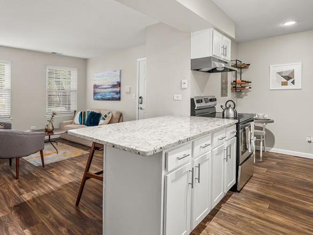 Windscape of Naperville Apartments 1 Bedroom Apartment for Rent at 896 Benedetti Dr, Naperville, IL 60563