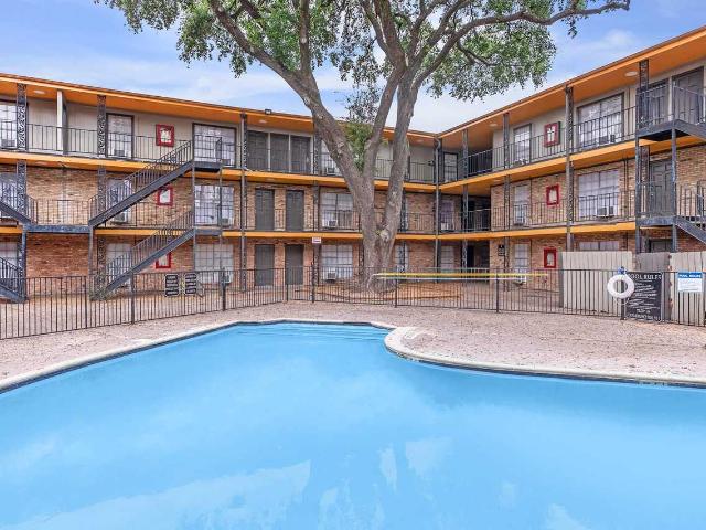 Windswept Gardens Apartments 1 Bedroom Apartment for Rent at 6320 Windswept Ln, Houston, TX 77057 Woodlake Briar Meadow