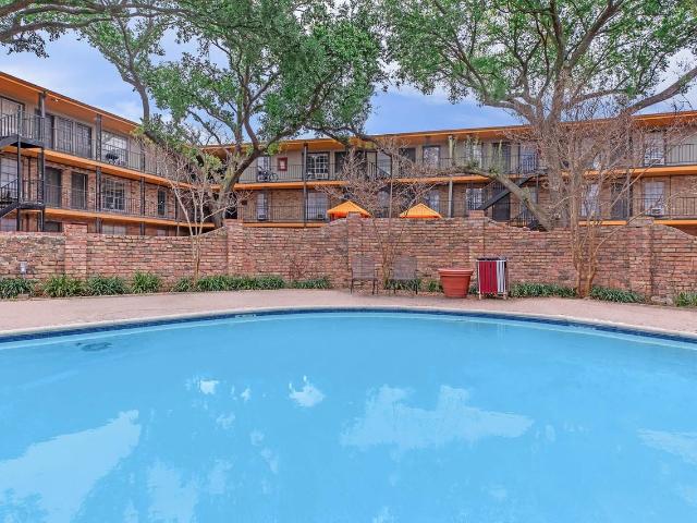 Windswept Gardens Apartments 3 Bedroom Apartment for Rent at 6320 Windswept Ln, Houston, TX 77057 Woodlake Briar Meadow