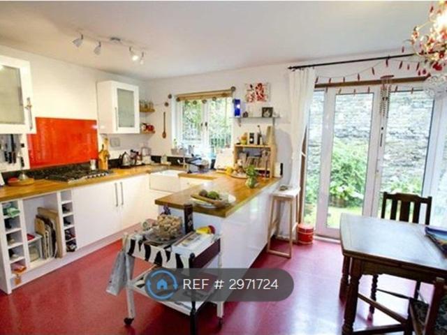Windrose Close, Rotherhithe, London SE16, Room to rent, £980 pcm | PrimeLocation
