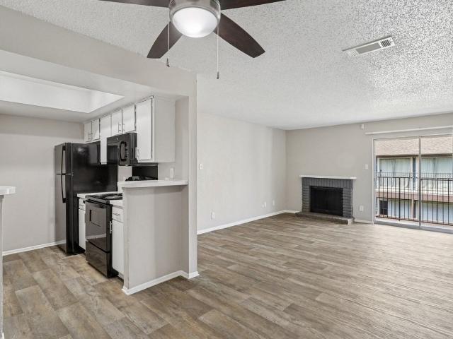 Windridge On The Parkway 2 Bedroom Apartment for Rent at 14350 Dallas Pkwy, Dallas, TX 75254