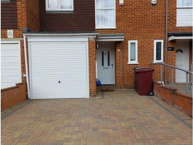 Windrush Way, Reading RG30, 3 bed terraced house to rent, £1,650 pcm | PrimeLocation