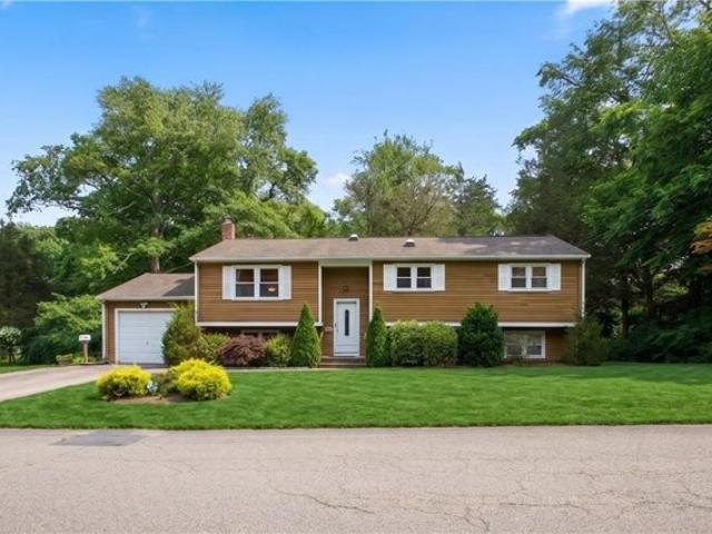 Windward Walk, North Kingstown, Home For Sale