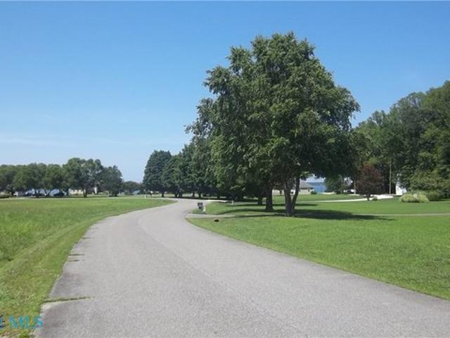 Windward Watch Ln, Saluda, VA 23149