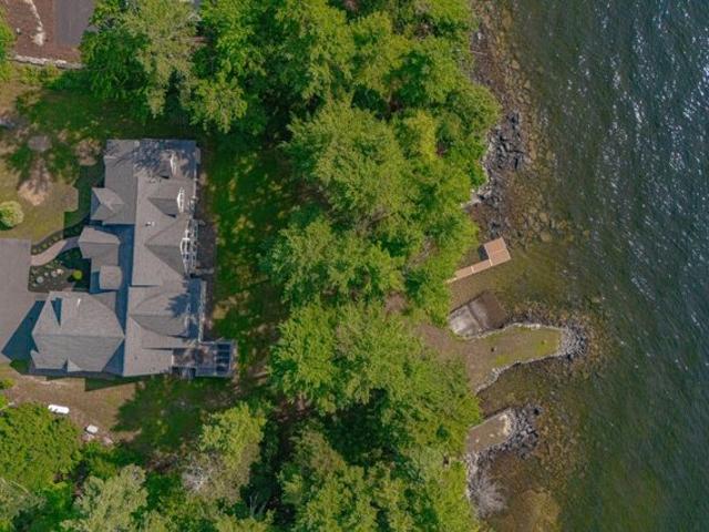 Windward Shore Rd, Raymond, Home For Sale