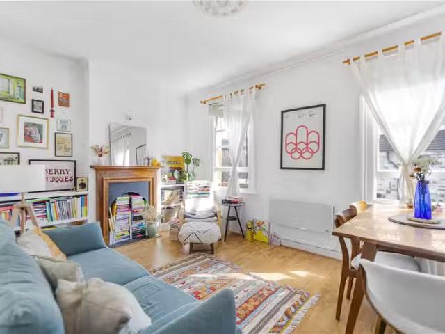 Windus Road, London, N16 6UR