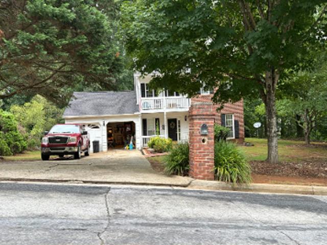 Windy Oaks Ct SE