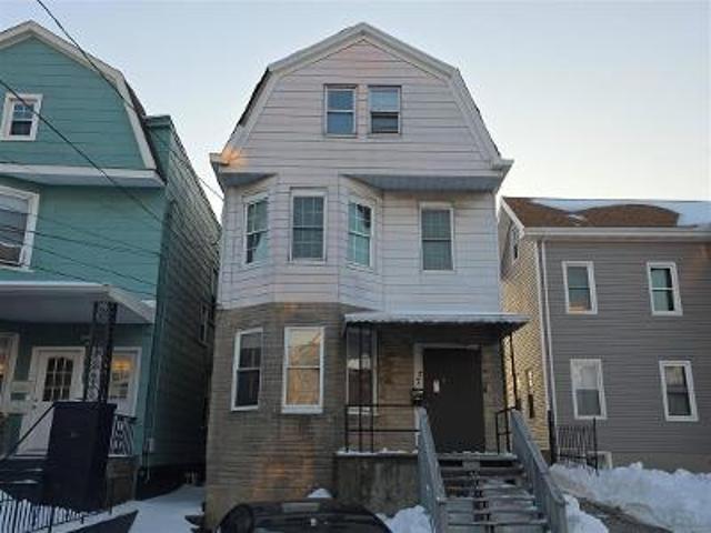 Winfield Ave