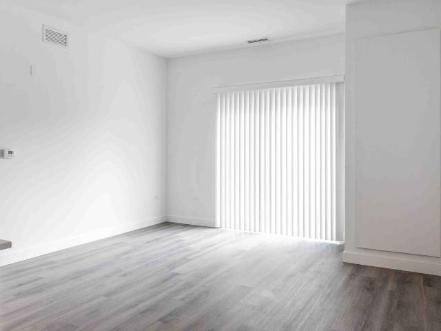 Winfield Station Studio Apartment for Rent at 0S080 Winfield Rd, Winfield, IL 60190