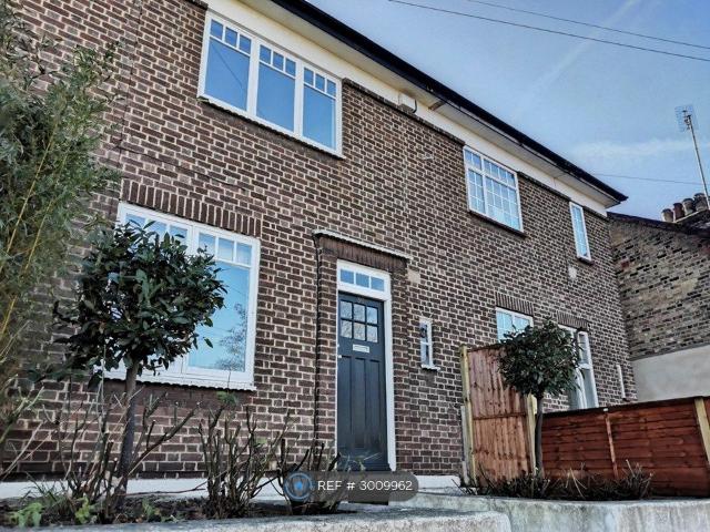 Winforton Street, Greenwich SE10, 3 bed terraced house to rent, £2,565 pcm | PrimeLocation