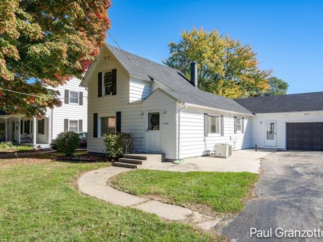 Wing Ave Se, Kentwood, Home For Sale