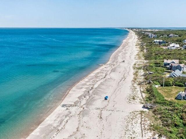 Wing Blvd W, Sandwich, Home For Sale