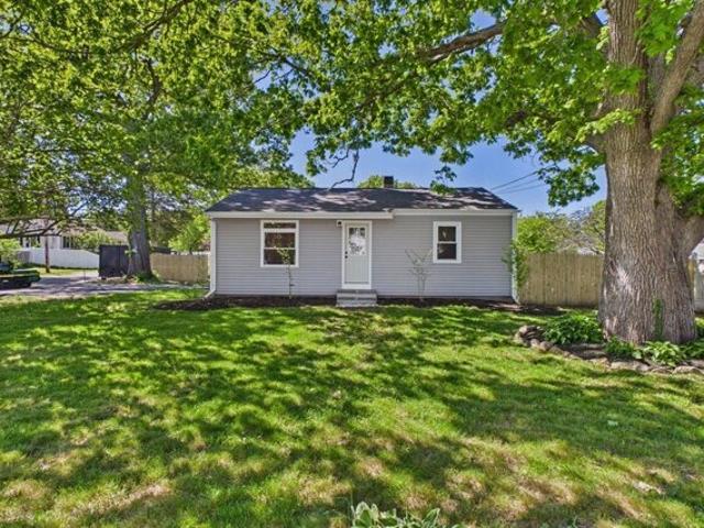 Wing Rd, Acushnet, Home For Sale