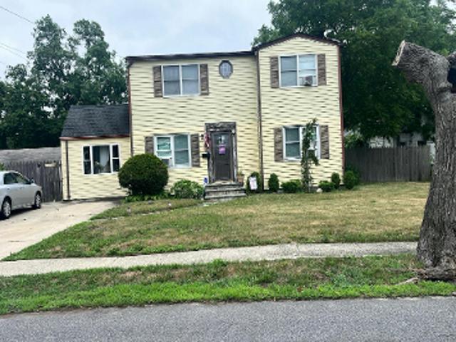 Winganhauppauge Rd