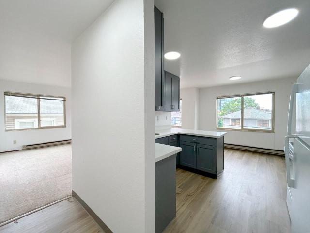 Wingate Apartments 3 Bedroom Apartment for Rent at 1600 Ne 47th St, Seattle, WA 98105 University District