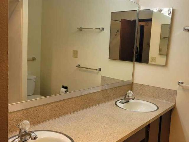 Wingate Apartments 1 Bedroom Apartment for Rent at 1600 Ne 47th St, Seattle, WA 98105 University District