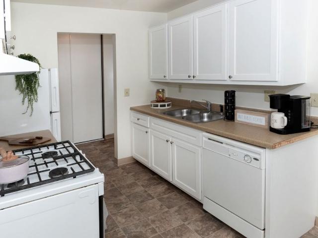 Wingate Apartments 2 Bedroom Apartment for Rent at 7700 49th Ave N, New Hope, MN 55428