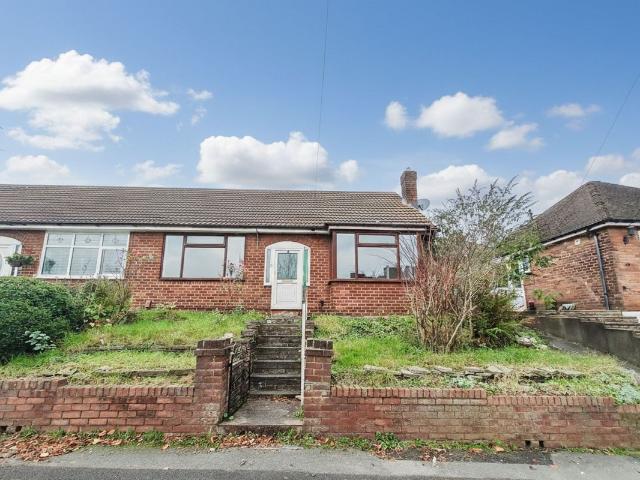 Wingate Drive, Whitefield M45, 2 bed terraced bungalow to rent, £950 pcm | PrimeLocation