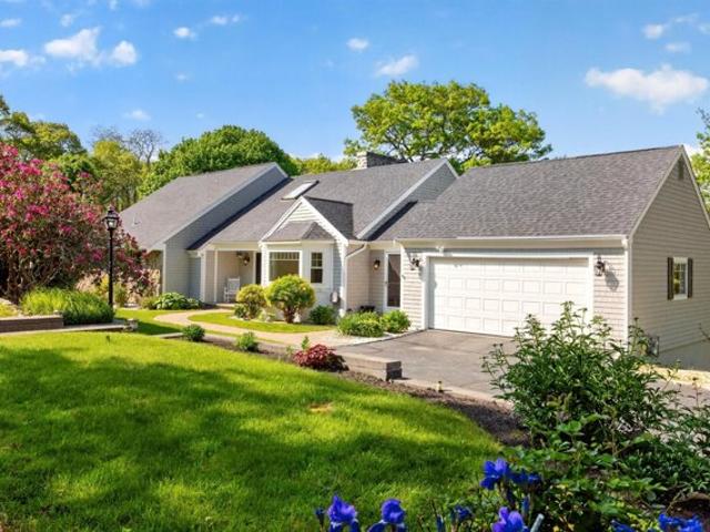 Wingfoot Dr, Cummaquid, Home For Sale