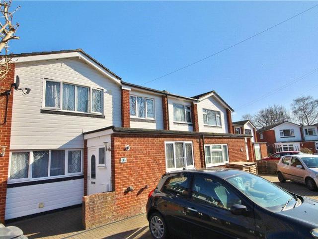 Wingfield Close, New Haw, Addlestone, Surrey KT15, Room to rent, £895 pcm | PrimeLocation