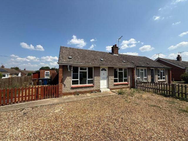 Wingfield Road, Brandon IP27 2 bed semi detached bungalow to rent £1,215 pcm £280 pw
