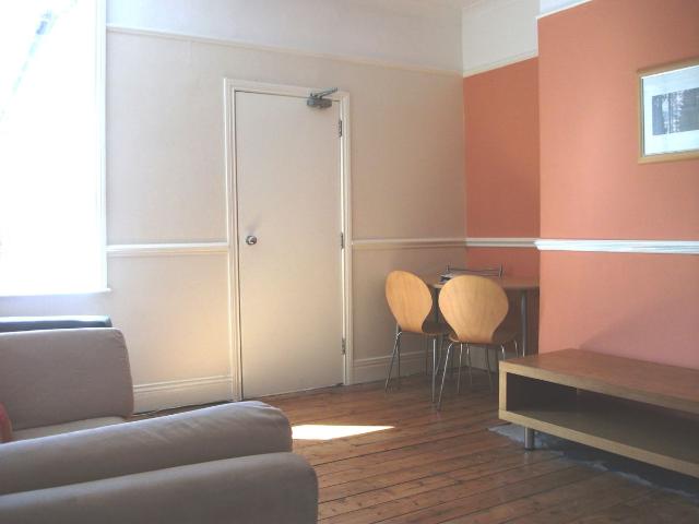 Wingrove Avenue, Fenham NE4, 4 bed maisonette to rent, £1,500 pcm | PrimeLocation