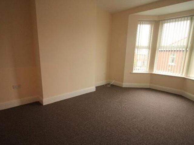Wingrove Avenue, Newcastle Upon Tyne, 3 Bedroom Flat