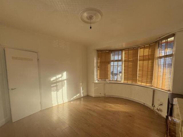 Winifred Road, Dagenham, 3 Bedroom Terraced