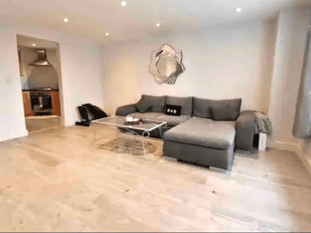 Winkfield Road, London, N22