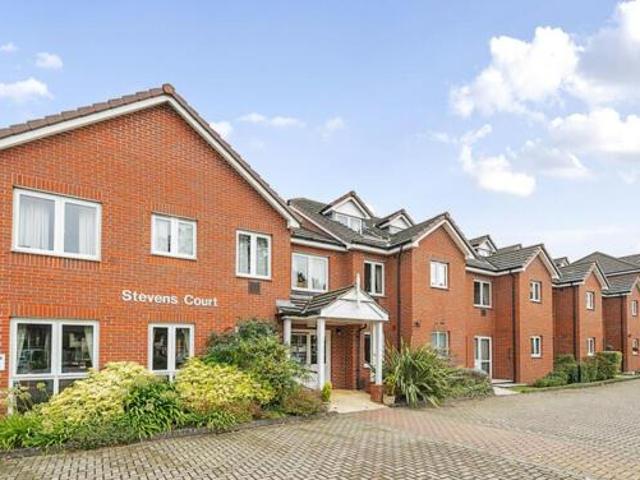 Winnersh, Reading Road, Wokingham, 2 Bedroom Apartment