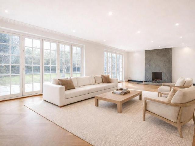 Winnington Close, Hampstead Garden. 8 bed house to rent £16,900 pcm £3,900 pw