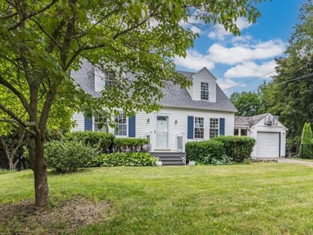 Winnicutt Rd, Stratham, Home For Sale
