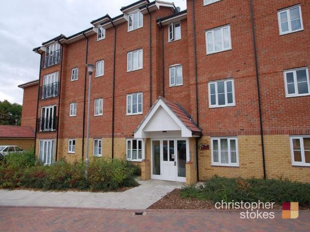 Winnipeg Way, Broxbourne. 2 bed flat to rent £1,550 pcm £358 pw
