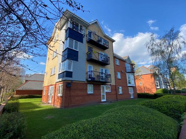 Winnipeg Quay, Grain Wharf, Salford Quays M50, 2 bed flat to rent, £1,275 pcm | PrimeLocation
